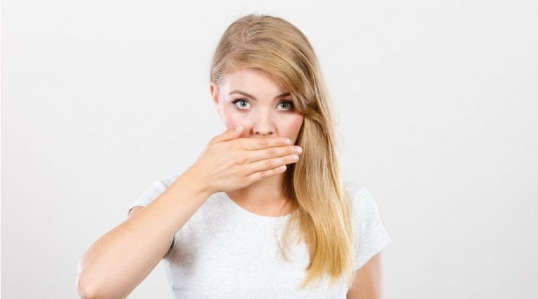 ¿Qué es el frenillo labial superior y cuándo hay que tratarlo? – Estudi ... ¿Qué es el frenillo labial superior y cuándo hay que tratarlo? – Estudi ...
