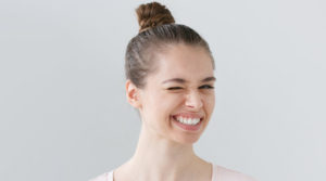 Dientes flojos: causas y soluciones – Estudi Dental Barcelona